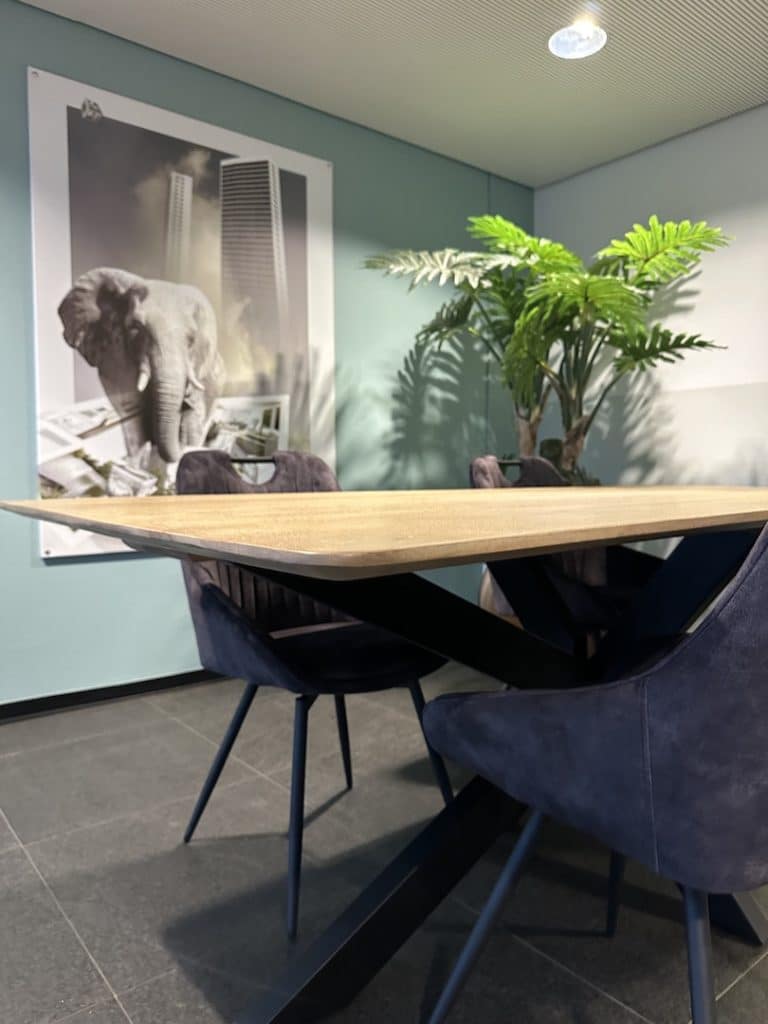 Mangohouten eettafel Duffel met verjongde rand en matrixpoot kopen ...